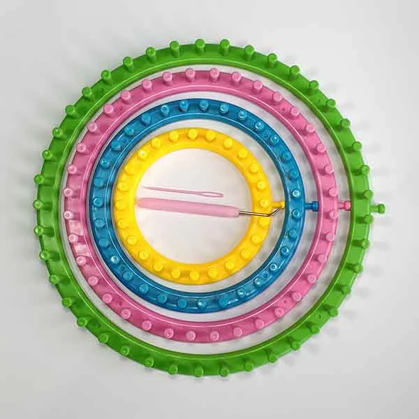 HobbyArts Round Knitting Loom Set